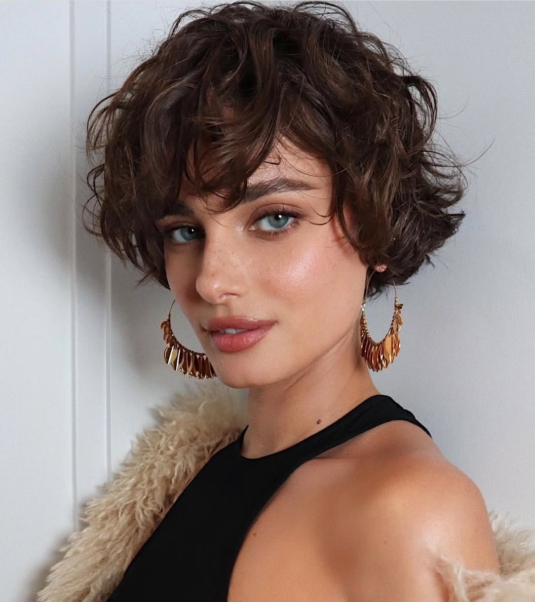 11 Feminine Pixie Cuts That Slap Harder Than a Breakup Glow-Up