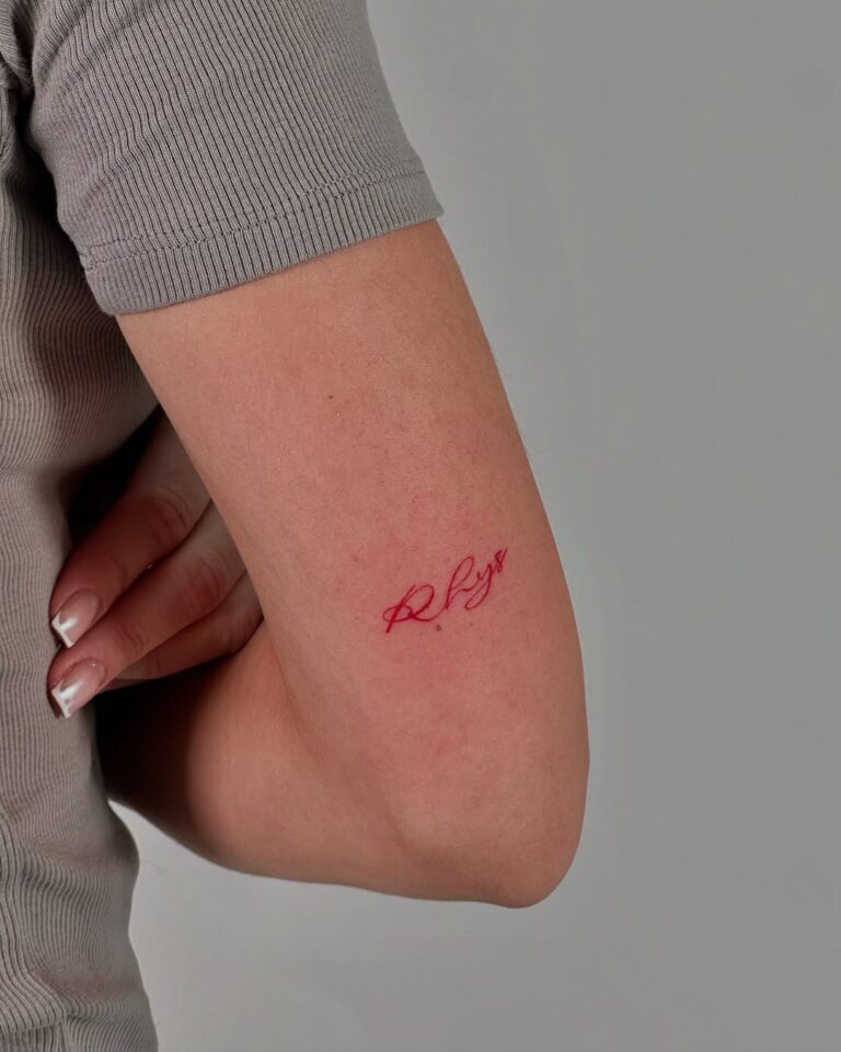 Yes, Feminine Tattoos Can Be Chic—These 37 Designs Prove It